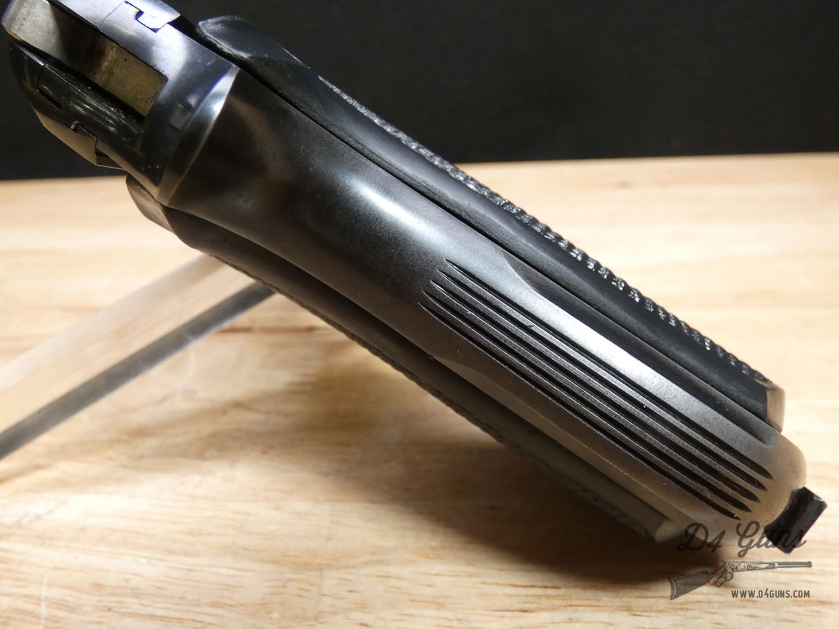 Pyreenes Unique Model 52 - .22 LR - French - Plinker - MFG 1952 - w ...