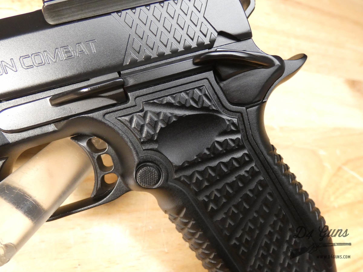 WILSON COMBAT SFX9 - 9MM - 6 Mags! - 2 Holsters! Trijicon RM06 Red Dot ...