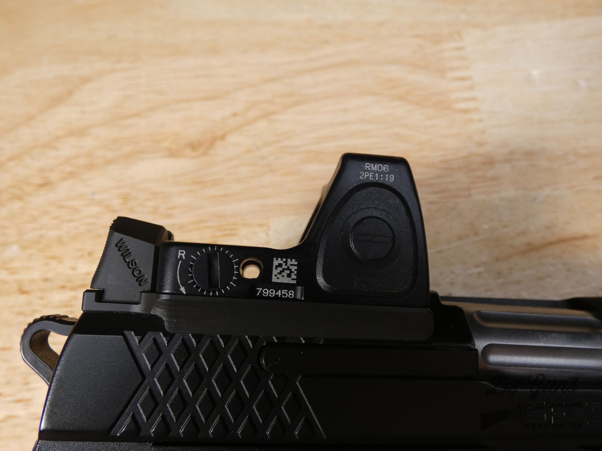 WILSON COMBAT SFX9 - 9MM - 6 Mags! - 2 Holsters! Trijicon RM06 Red Dot ...