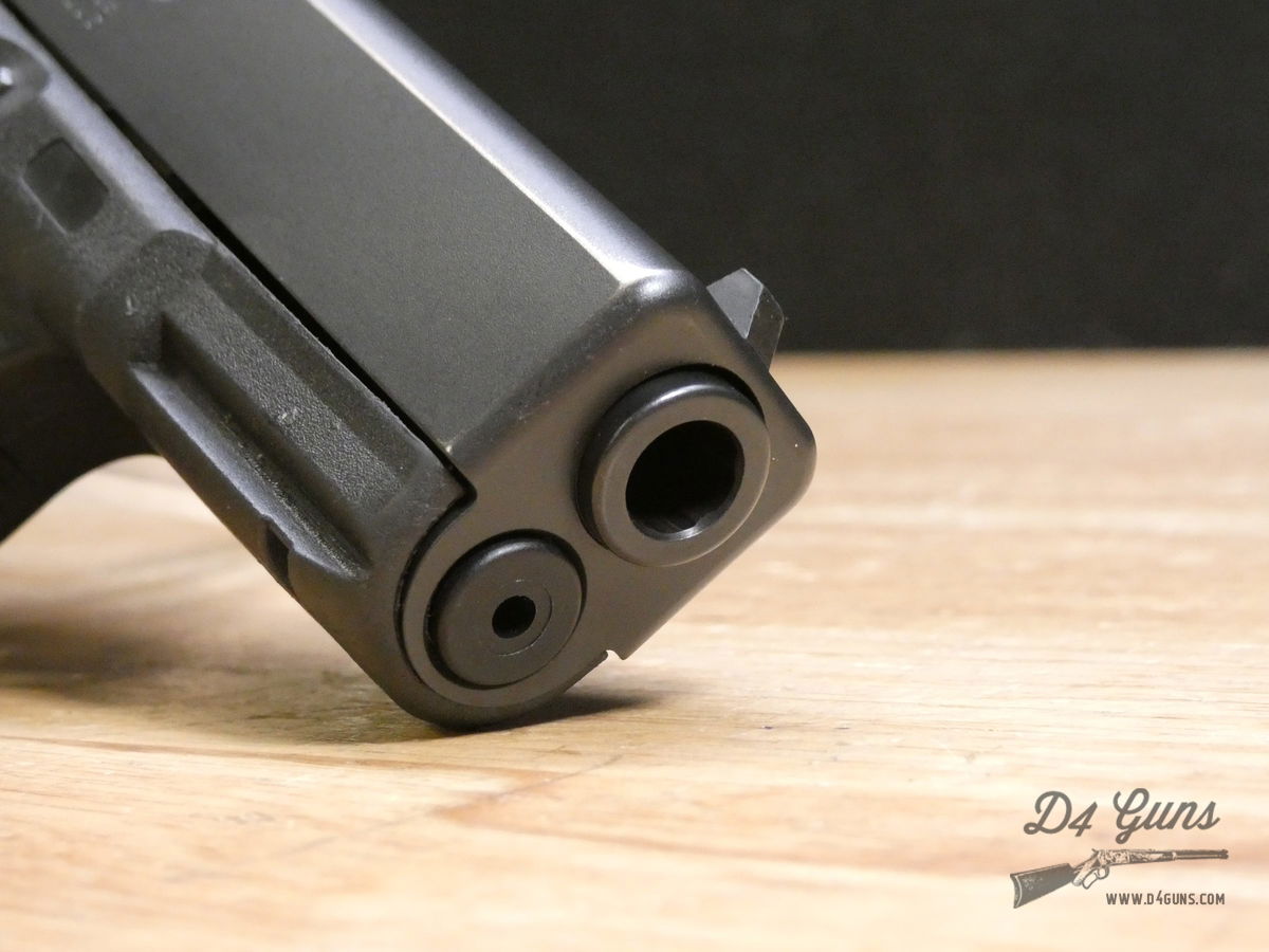 Glock 19 Gen 4 - 9mm - G19 Gen4 - w/ Mag! - CCW - 19 - Duty Pistol - LOOK! - Semi Auto Pistols ...