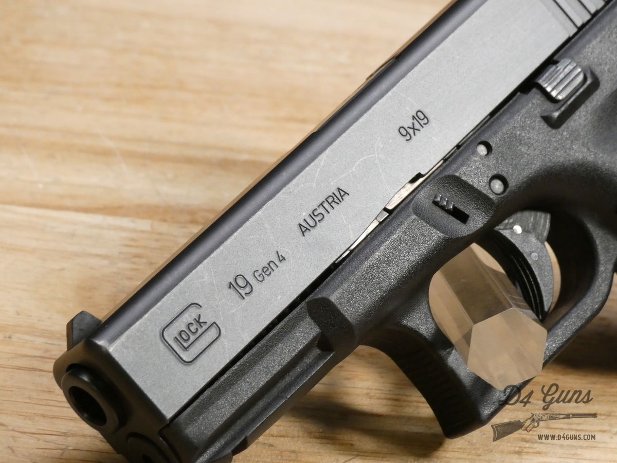 Glock 19 Gen 4 - 9mm - G19 Gen4 - w/ Mag! - CCW - 19 - Duty Pistol ...