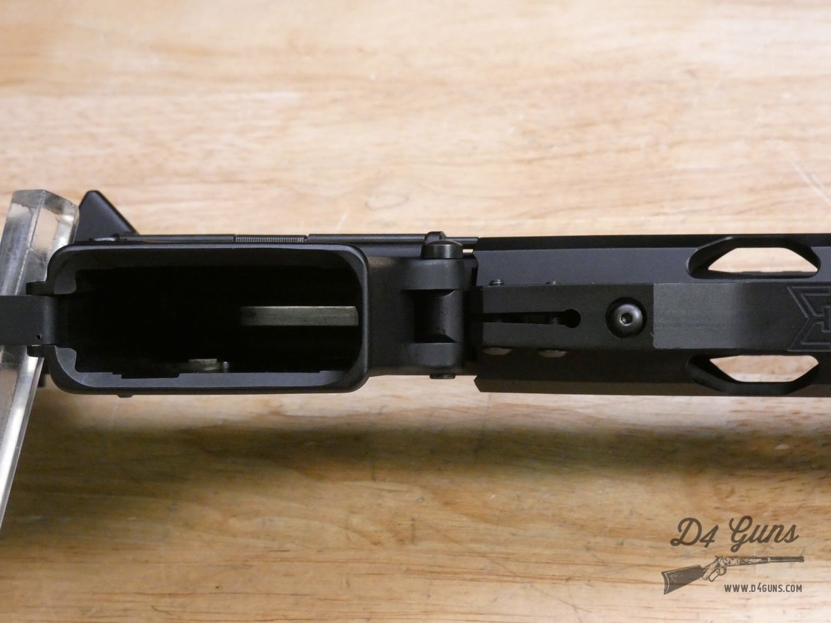 Radical Firearms RF-15 - 5.56 NATO - AR 15 - AR15 - w/ Mag & Flip-Up ...