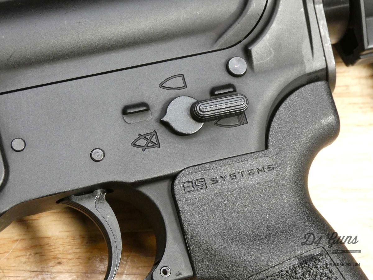 Radical Firearms RF-15 - 5.56 NATO - AR 15 - AR15 - w/ Mag & Flip-Up ...