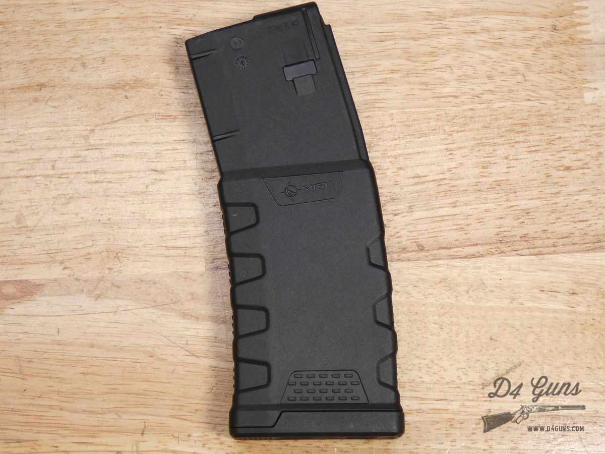 Radical Firearms RF-15 - 5.56 NATO - AR 15 - AR15 - w/ Mag & Flip-Up ...