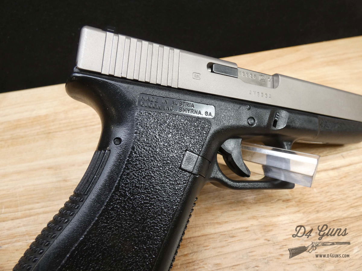 Glock 22 Gen2 - .40 S&W - G22 - Gen 2 - Factory NiBX Nickel Boron ...