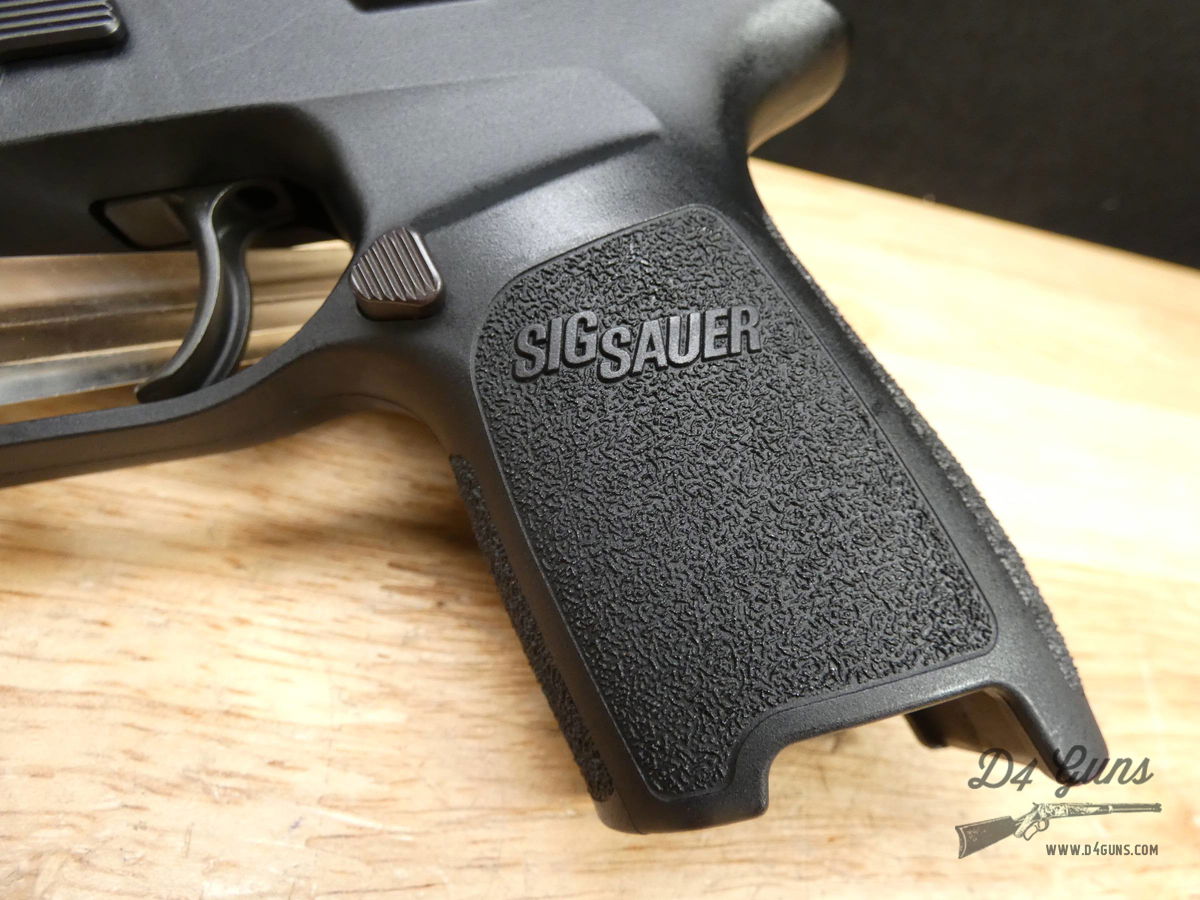 Sig Sauer P320C - 9mm - w/ Manual & Mag - P320 Compact - Concealed ...