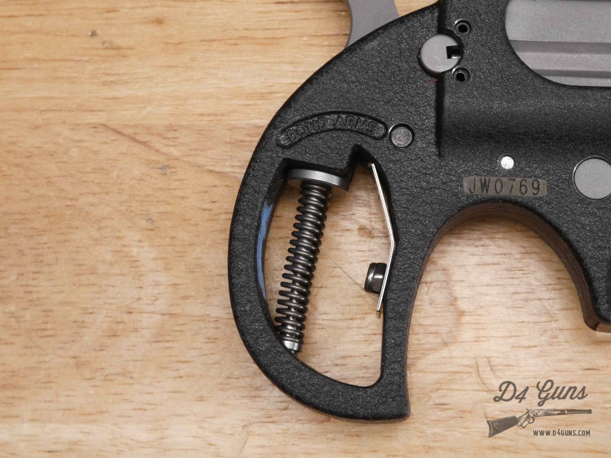JOHN WICK 3 EXCLUSIVE Bond Arms Wicked Derringer - 9mm .45 Colt & .410 ...