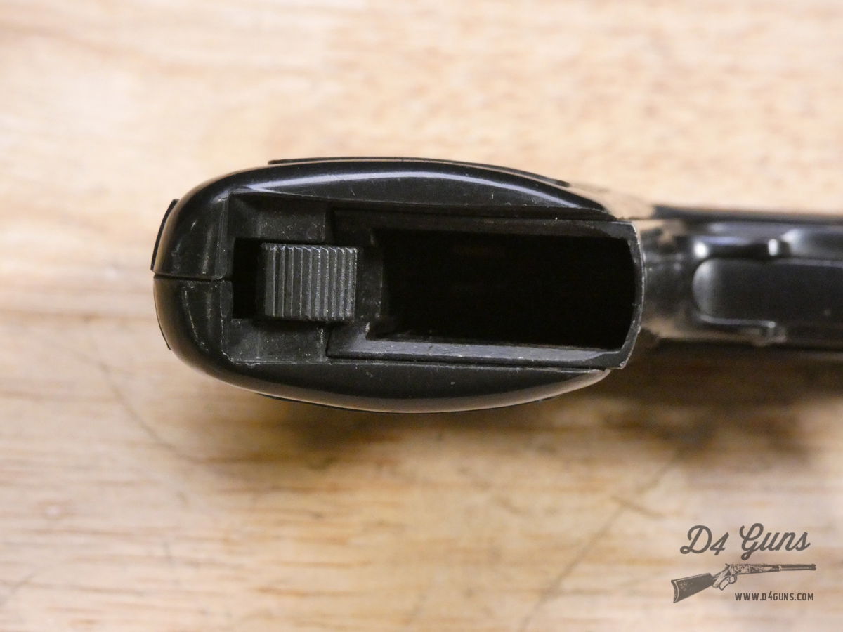 FB Radom P-64 - 9x18mm Makarov - P64 - 1970 - Circle 11 - w/ Matching ...