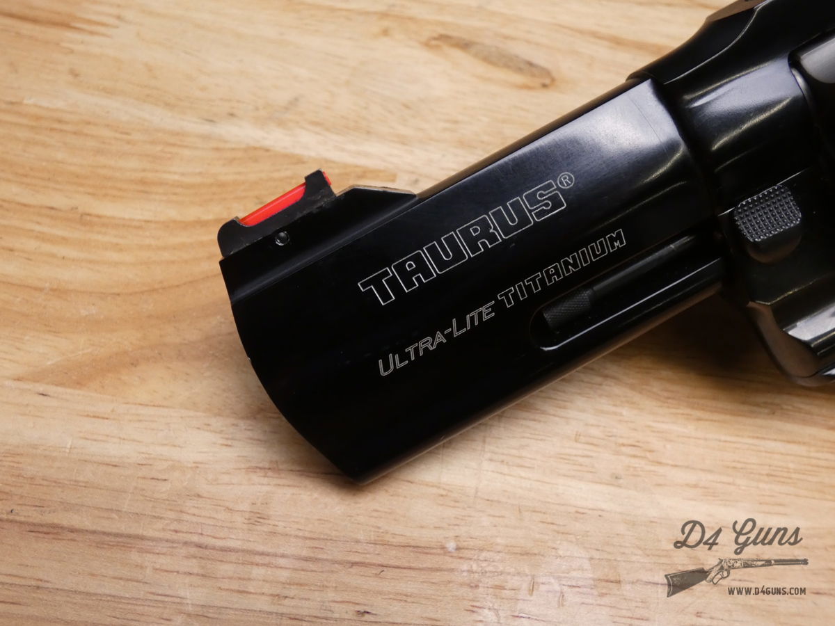Taurus 444 Ultra-Lite Titanium - 44 mag Revolver - 6 shot - UL Bear Gun ...