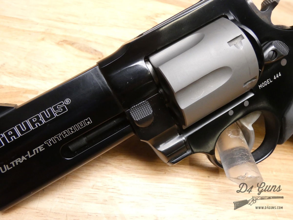 Taurus 444 Ultra-Lite Titanium - 44 mag Revolver - 6 shot - UL Bear Gun ...