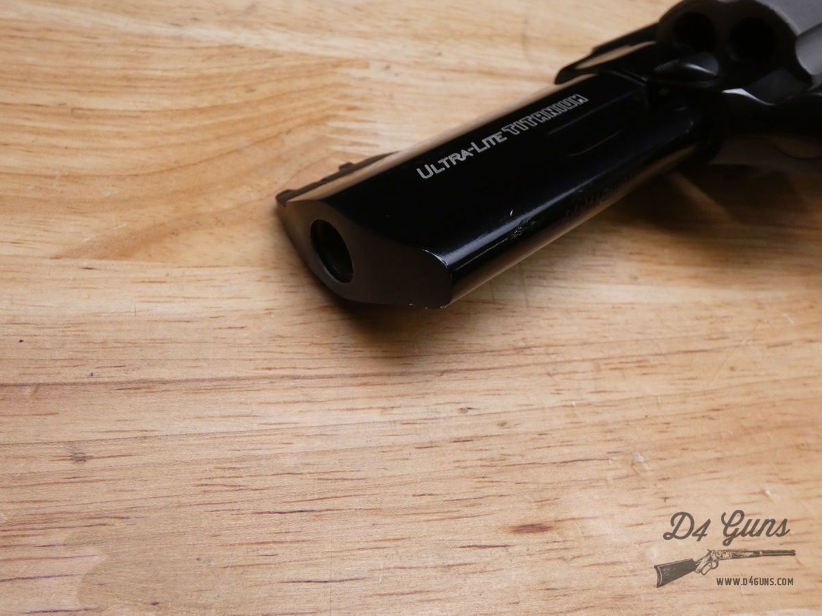 Taurus 444 Ultra-Lite Titanium - 44 mag Revolver - 6 shot - UL Bear Gun ...