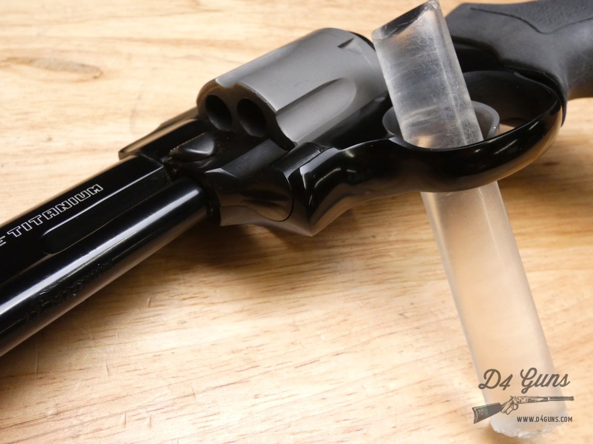 Taurus 444 Ultra-Lite Titanium - 44 mag Revolver - 6 shot - UL Bear Gun ...