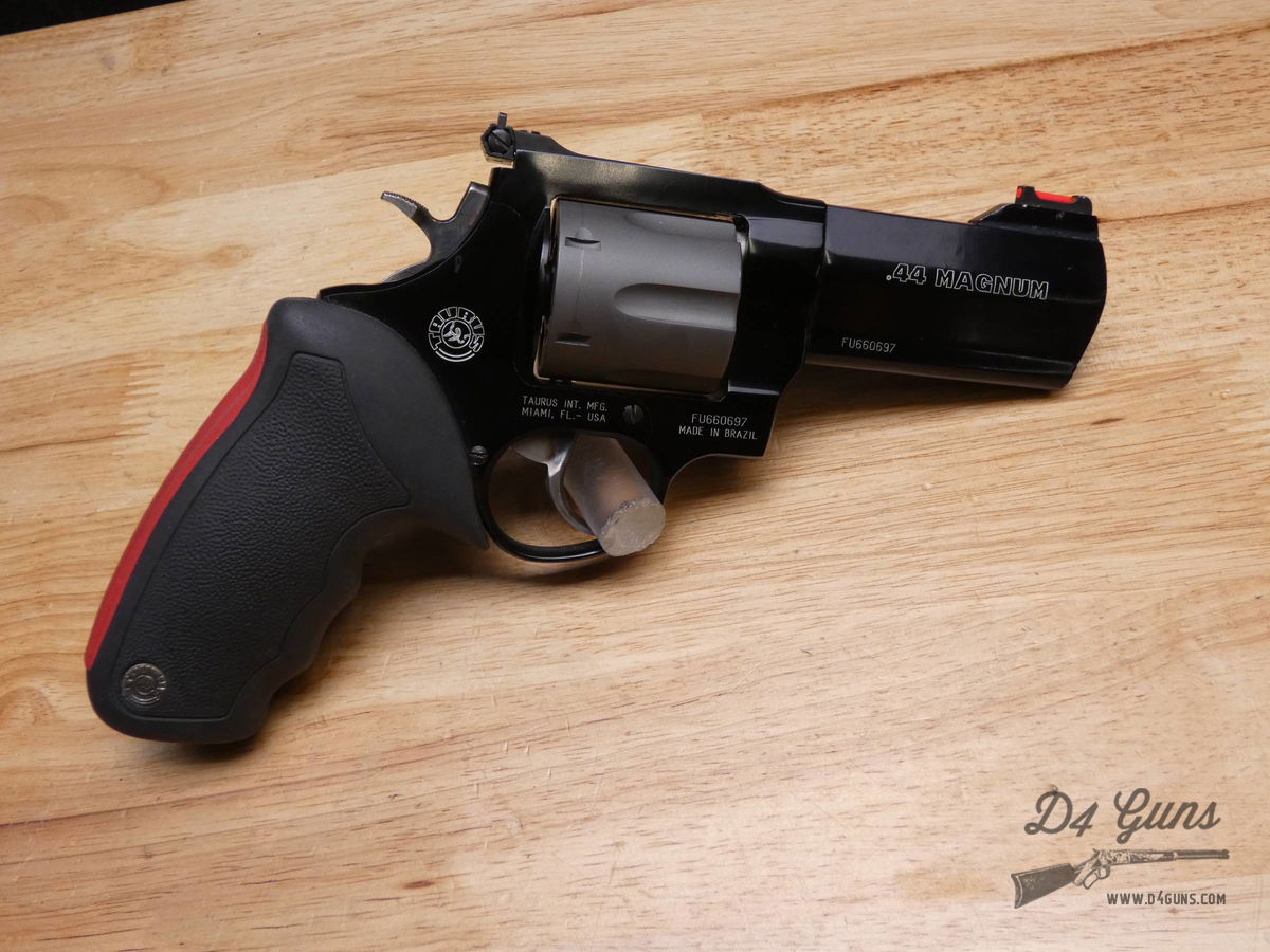 Taurus 444 Ultra-Lite Titanium - 44 mag Revolver - 6 shot - UL Bear Gun ...
