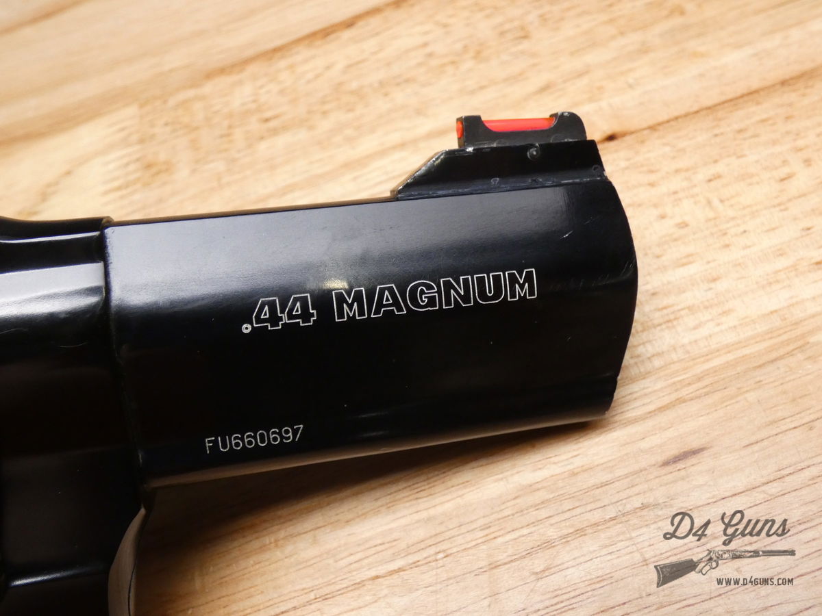 Taurus 444 Ultra-Lite Titanium - 44 mag Revolver - 6 shot - UL Bear Gun ...