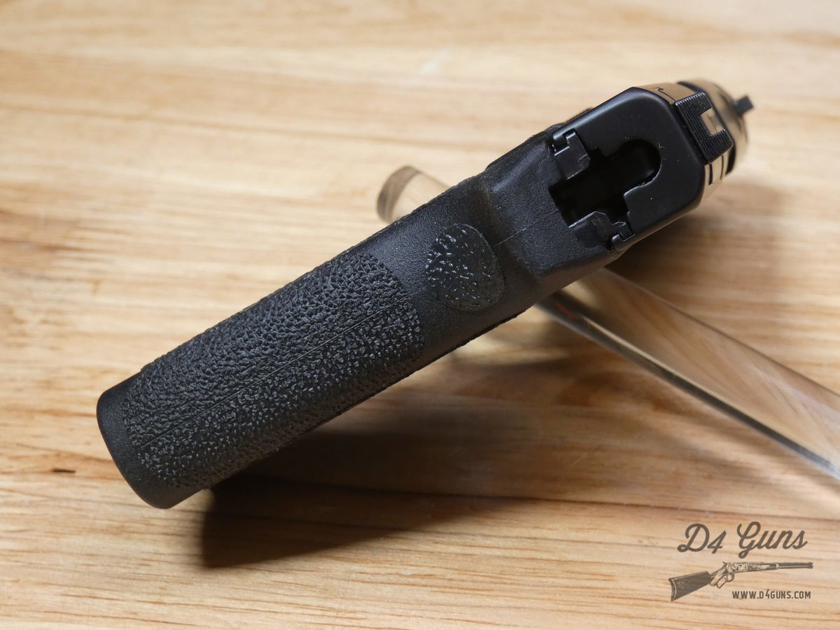 Smith & Wesson Bodyguard 380 - .380 ACP - S&W BG380 w/ Crimson Trace ...