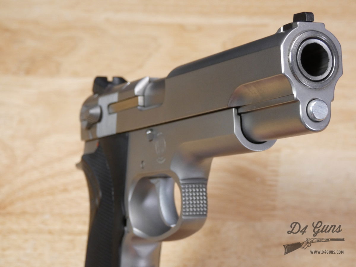 Smith & Wesson Model 4506-1 - .45 ACP - Stainless S&W - w/ 2 Mags ...