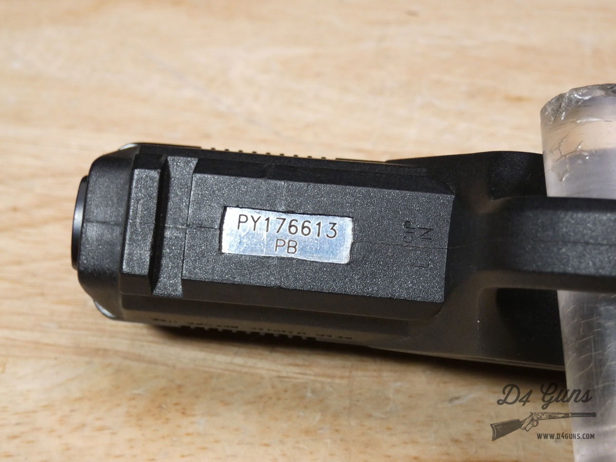 Beretta PX4 Storm - .40 S&W - Mfg. 2022 - CCW - XLNT w/ OG Case & MORE ...