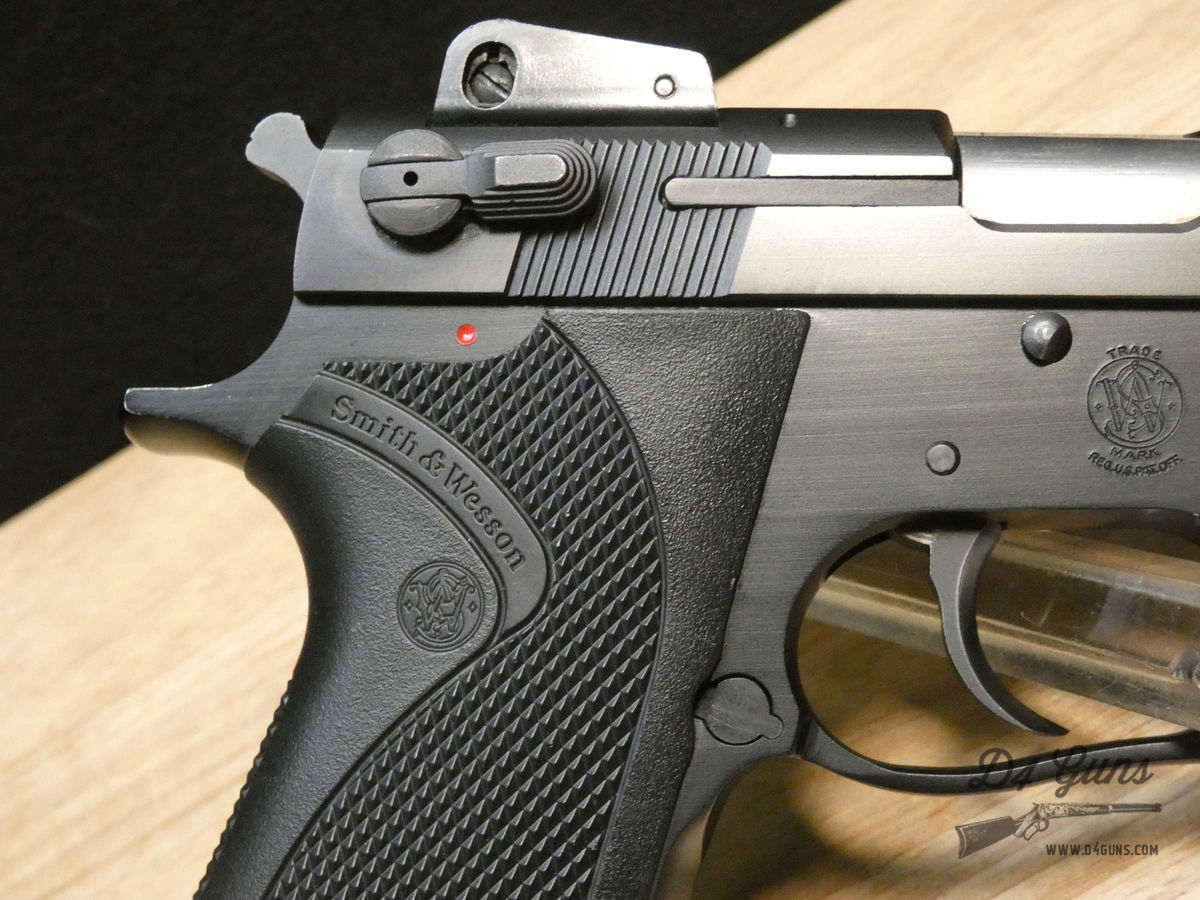 Smith & Wesson 3904 - 9mm - S&W 3rd Gen 39 - W/ Mag - Classic S&W Semi ...
