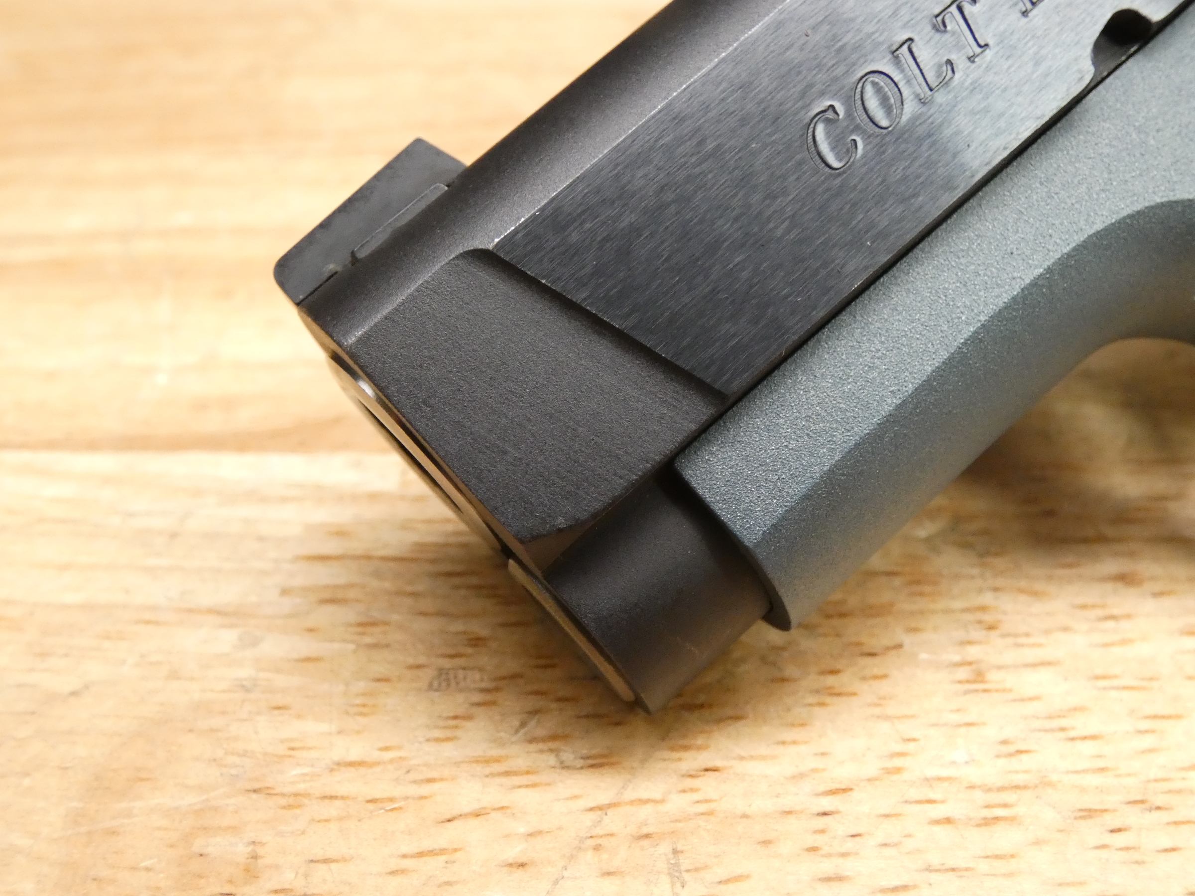 TALO EXCLUSIVE Colt Defender Lightweight 1911 - .45 ACP - 45 Auto ...