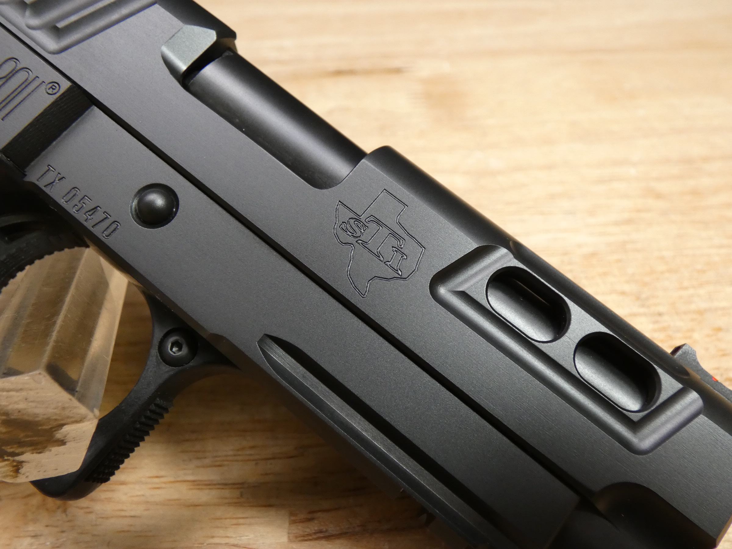 STI DVC Carry 2011 - .45 ACP - OG Case & 4 Mags - 2018 - 1911 ...