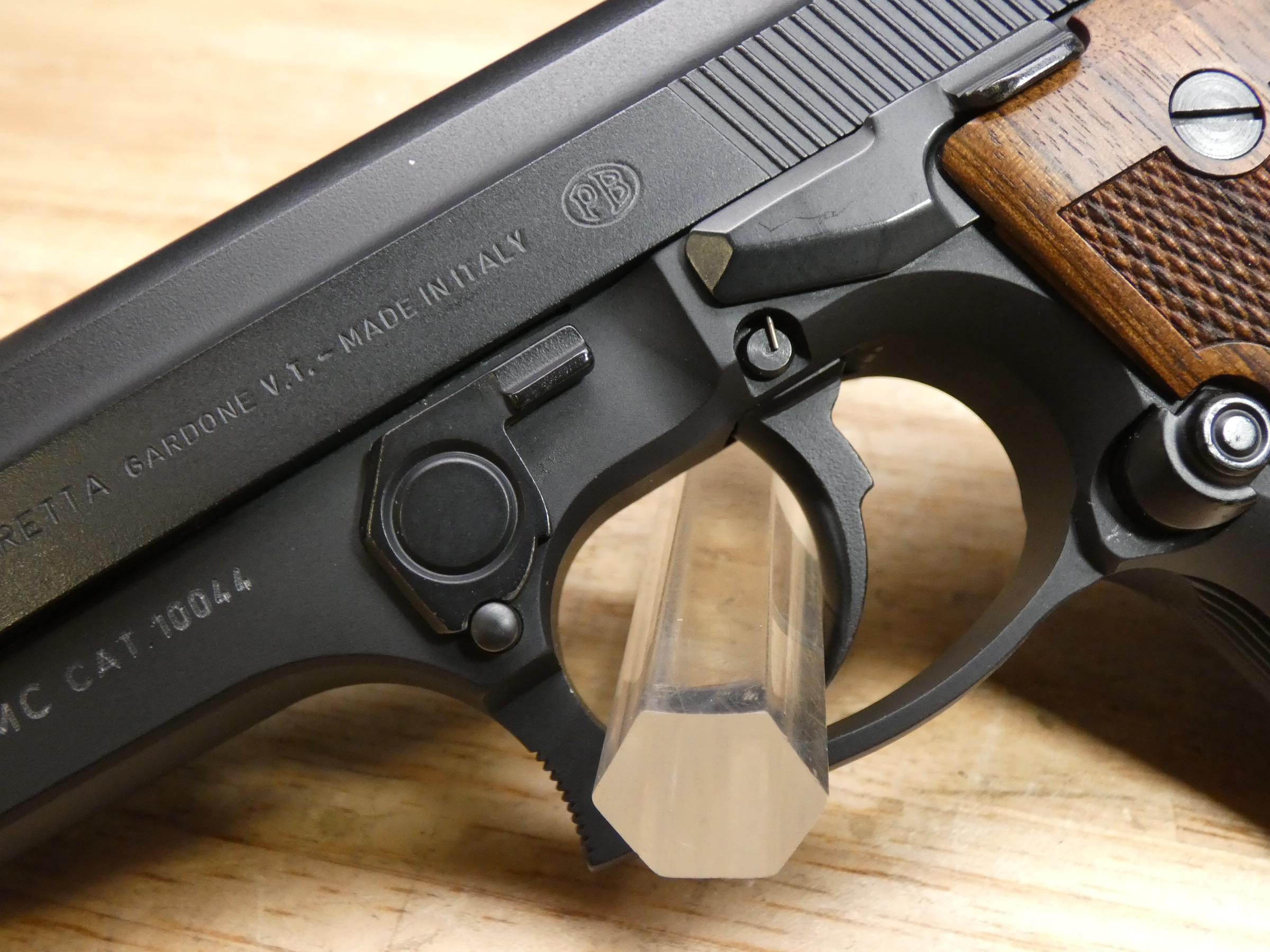 Beretta 8040 Mini Cougar F - .40 S&W - w/ 4 Mags - MFG 2000 - Pre Px4 ...