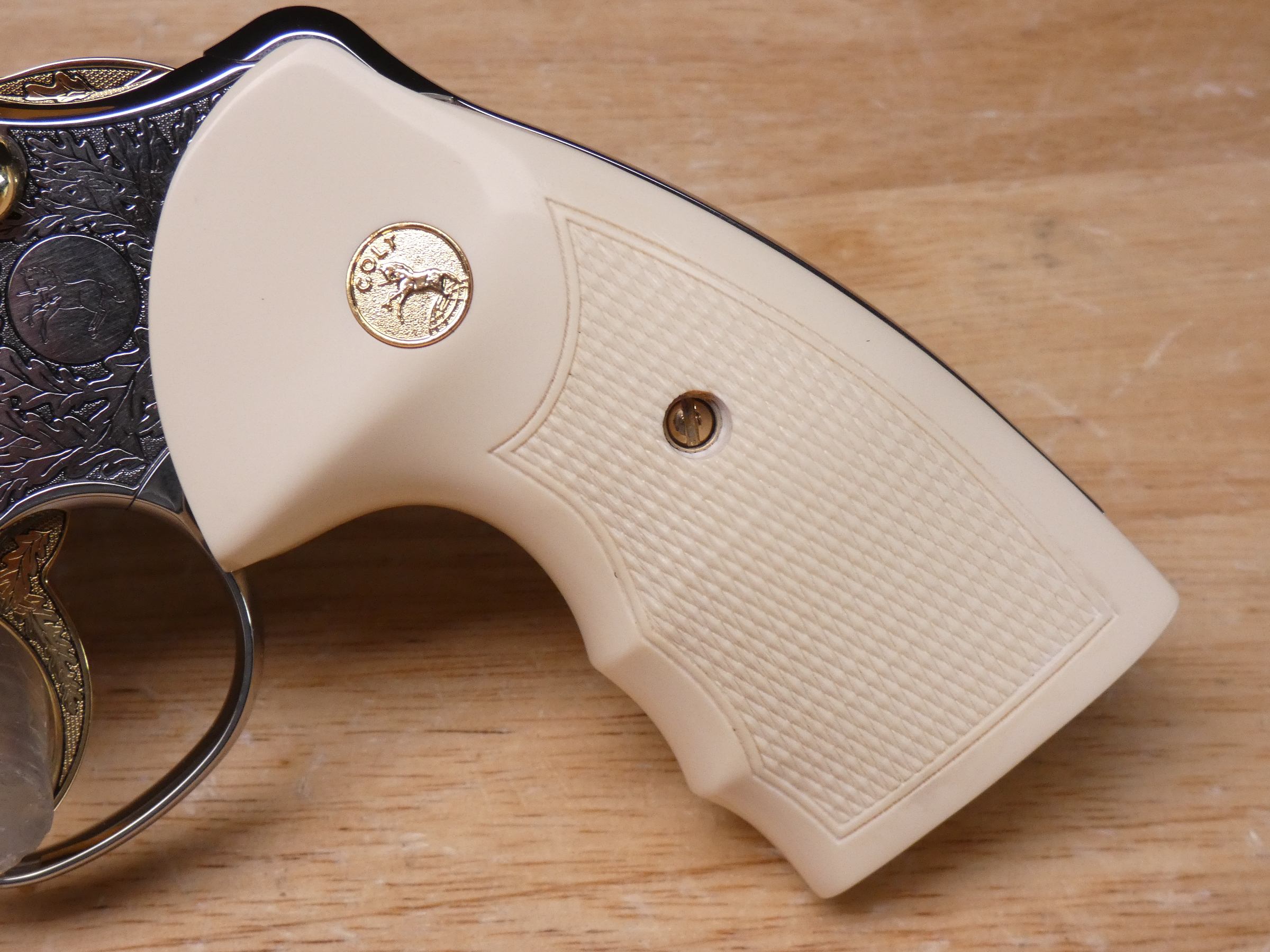 Colt Python 24K Gold Engraved - .357 Mag - Seattle Engraving Center - C ...